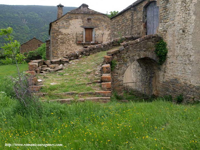 SUSÍN: IGLESIA DE SANTA EULALIA-Rutas romanicas por el altoaragon-A ...